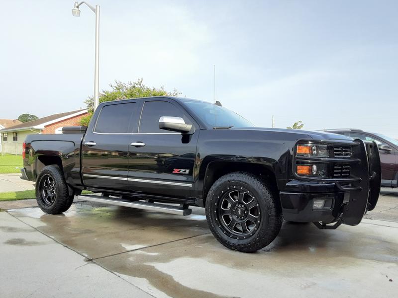 Pro Comp 43 Series Sledge, 20x9 Wheel with 6 on 135 Bolt Pattern ...