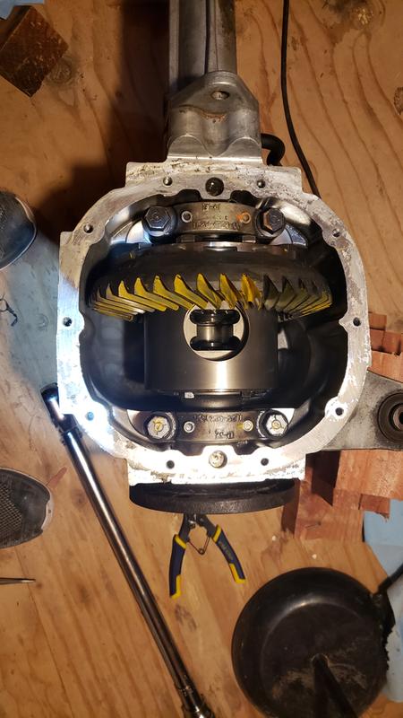 Eaton Detroit TrueTrac Ford 8.8 Inch 28 Spline Front Differential ...