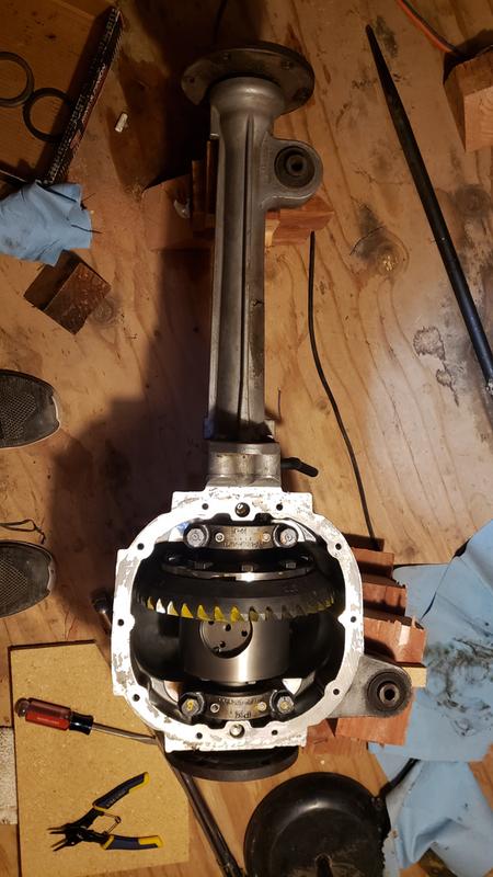 Eaton Detroit TrueTrac Ford 8.8 Inch 28 Spline Front Differential ...