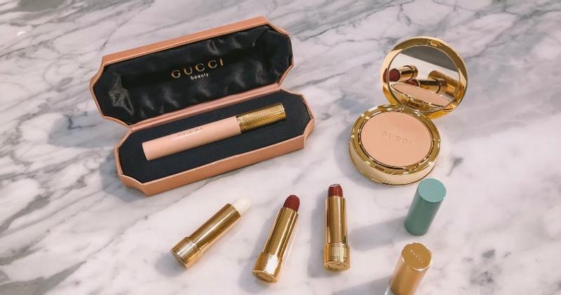 Gucci Gucci Poudre de Beauté Mat Naturel Matte Face Setting Powder ...