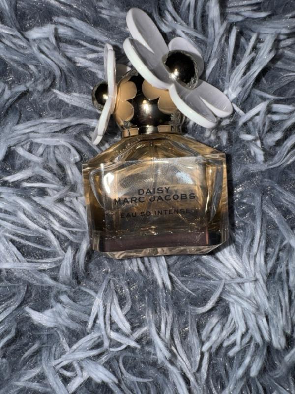 MARC JACOBS Daisy Eau So Intense Eau de Parfum Fragrance Collection ...