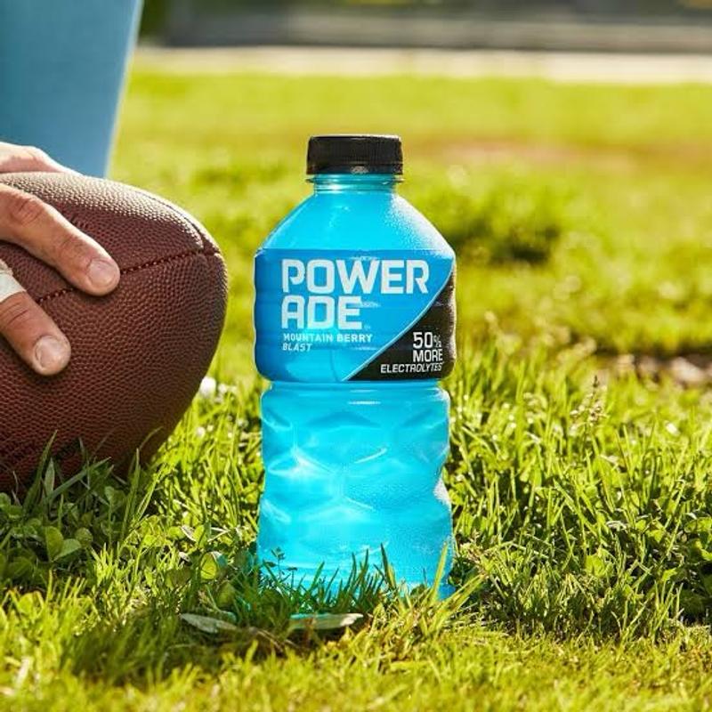 POWERADE POWERADE Mountain Berry Blast Bottles, 28 fl oz 049000079357 ...