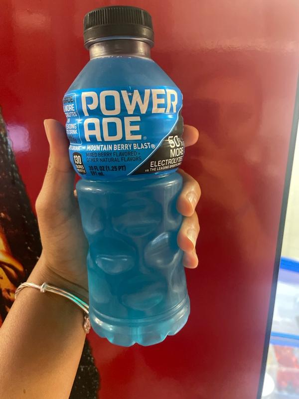 POWERADE 8-Pack 20-fl oz Berry Soft Drink 00049000045659 at Lowes.com