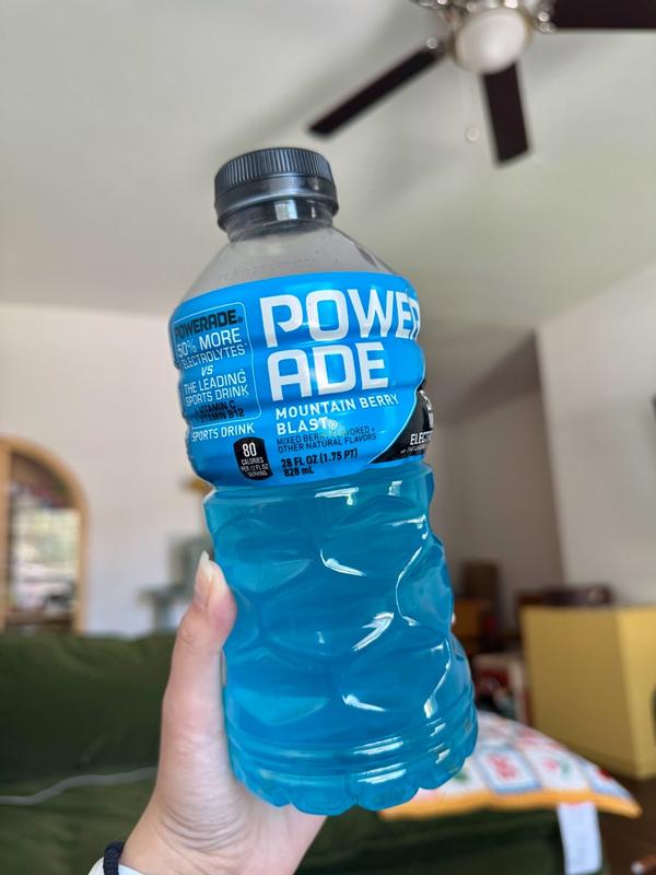 POWERADE POWERADE Mountain Berry Blast Bottles, 28 fl oz 049000079357 ...