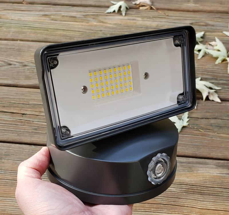HALO TGS Floodlight 3000-Lumen 26.7-Watt Bronze Line Voltage Switchable ...