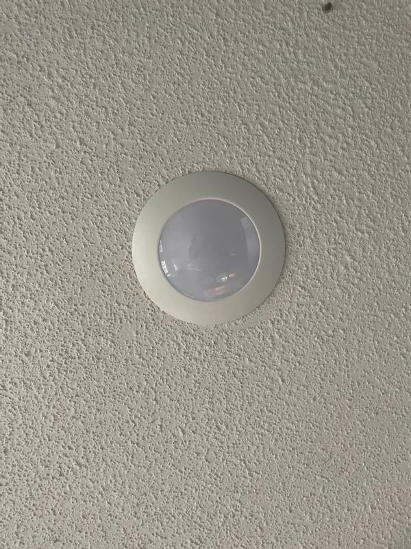 HALO HLCE Series White 6-in 940-Lumen Warm White Round Dimmable LED ...