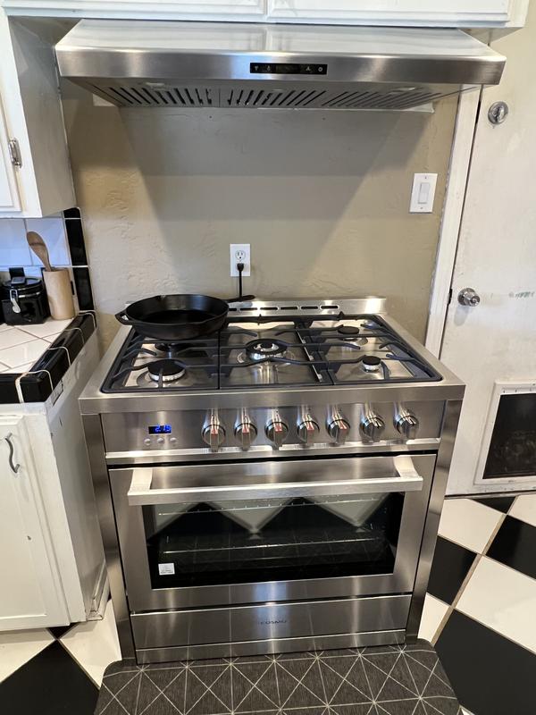 Cosmo COS-965AGC-101 36-in 5 burners 4.4-cu ft Convection Oven ...