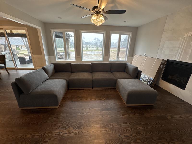 Henredon Murphy Fabric Modular Sectional with Ottoman | Costco Henredon Murphy Fabric Modular Sectional with Ottoman | Costco