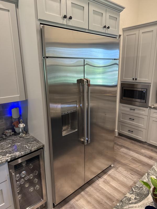 Cafe 28.7-cu ft Counter-depth Side-by-Side Refrigerator Built-In Smart ...