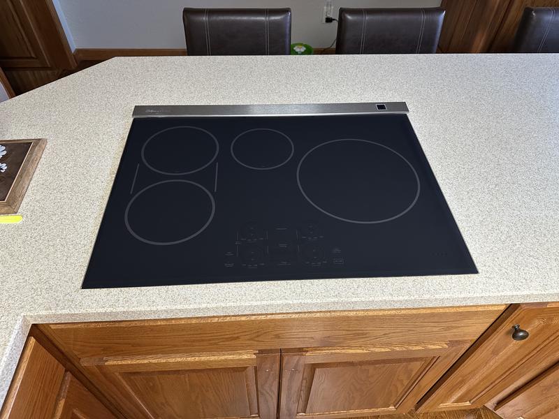 Cafe 30-in 4 Burners Black Smart Induction Cooktop with Bridge Element ...