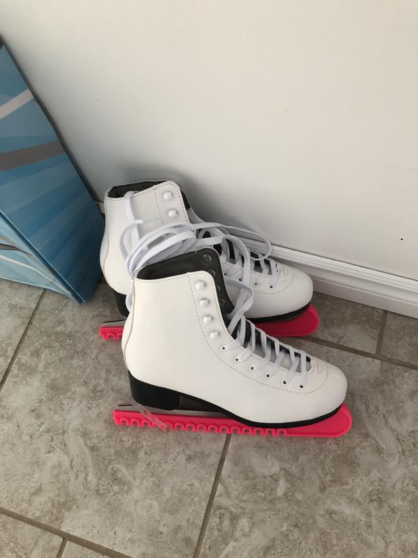 VIC Dream Figure Skates, Youth/Girls/Women, White, Assorted Sizes ...