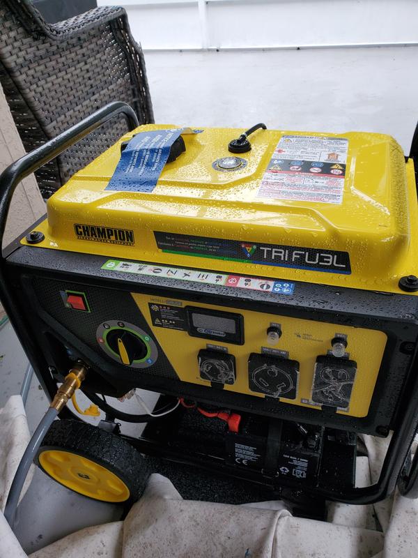 Champion Power Equipment 5,000/4,000-Watt Tri Fuel Portable Generator ...