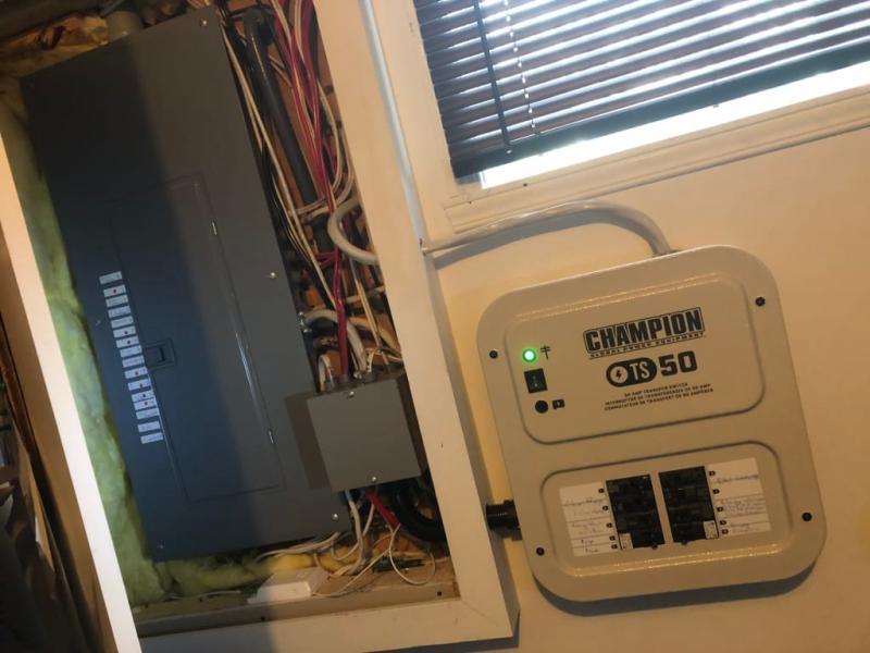 Champion Power Equipment 50 Amp Indoor-Rated Manual Transfer Switch 30 ...