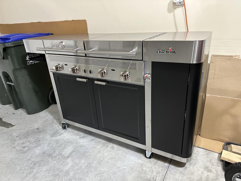 Charbroil Vista Gray 4.0 -Burner Infrared Liquid Propane Gas Grill in ...