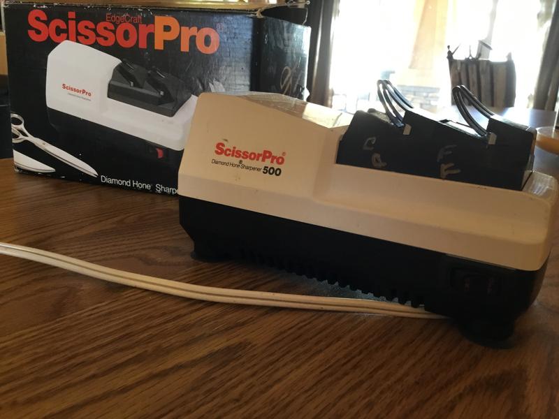 Chef'sChoice Scissorpro Diamond Hone Electric Scissors Sharpener ...