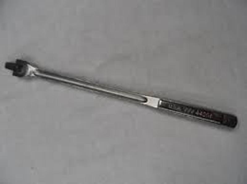 CRAFTSMAN 1/2-in Drive 15-in Breaker Bar CMMT44201 at Lowes.com