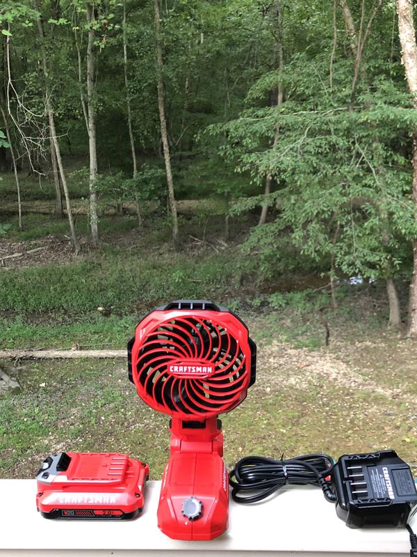 CRAFTSMAN 4.5-in 20-Volt 3-Speed Indoor/Outdoor Red Oscillating ...