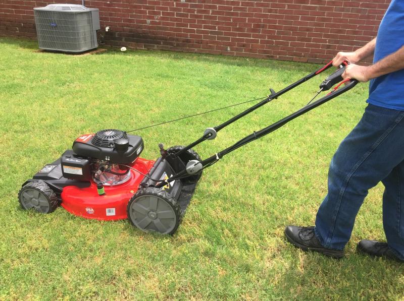 CRAFTSMAN M250 21-in Gas Self-propelled lawn mower with 160-cc Honda ...