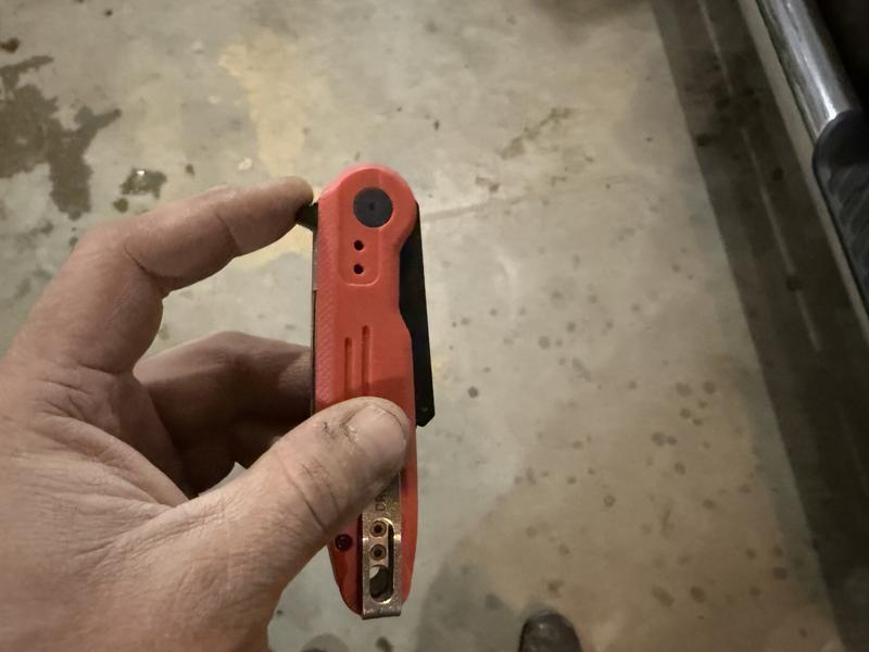 Crescent 0.5Mm 1-Blade Folding Utility Knife CTKFHEDC at Lowes.com