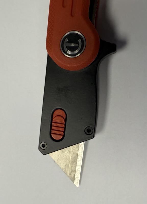Crescent 0.5Mm 1-Blade Folding Utility Knife CTKFHEDC at Lowes.com