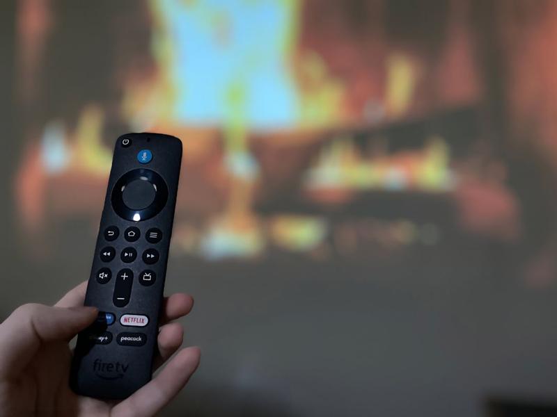 Amazon Fire TV Stick 4K Select, start streaming in 4K, AI-powered ...