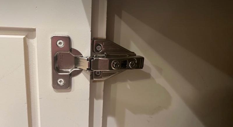 Amerock 165-Degree Full Overlay Concealed Soft Close Satin Nickel ...