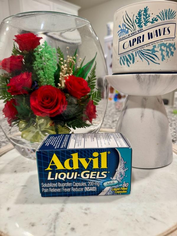 Advil Regular Strength Ibuprofen Pain Reliever Capsule (20-Count) in ...