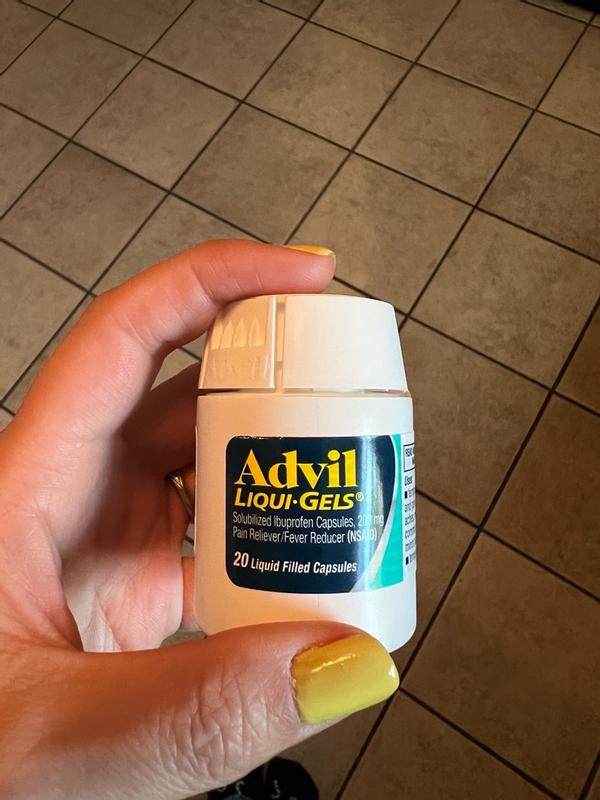 Advil Regular Strength Ibuprofen Pain Reliever Capsule (20-Count) in ...