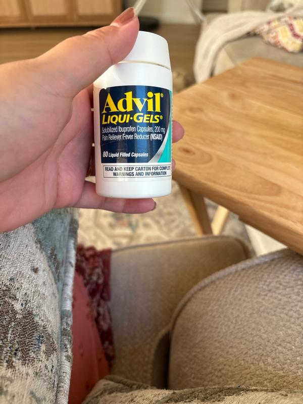 Advil Regular Strength Ibuprofen Pain Reliever Capsule (20-Count) in ...