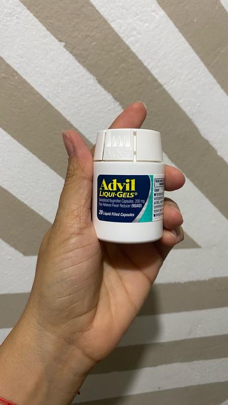Advil Regular Strength Ibuprofen Pain Reliever Capsule (20-Count) in ...