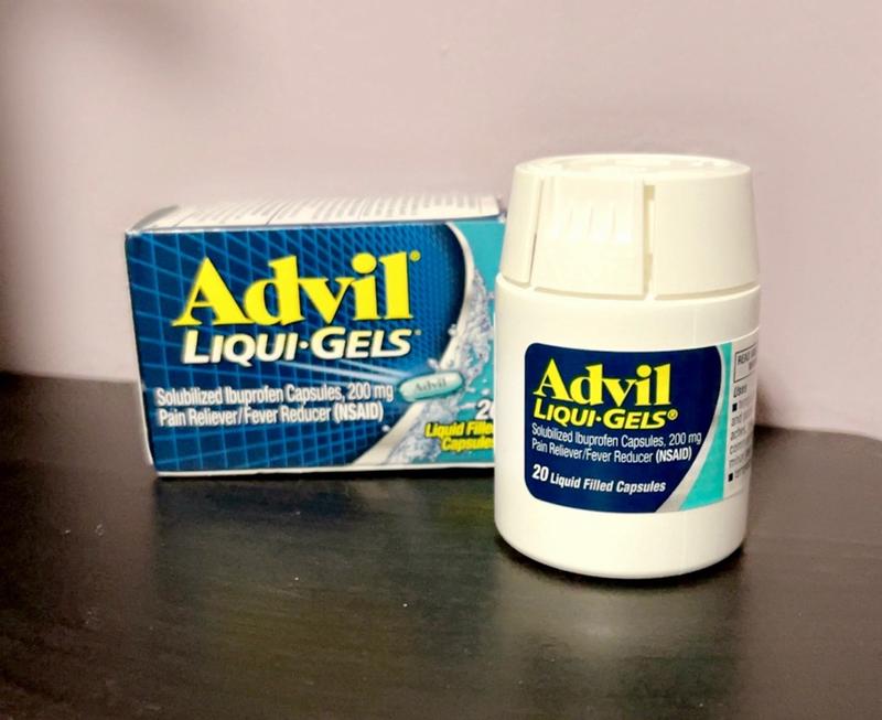 Advil Regular Strength Ibuprofen Pain Reliever Capsule (20-Count) in ...