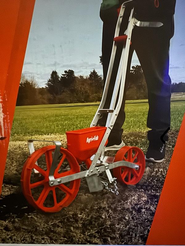 Agri-Fab Agri-Fab 3 lb. Garden Seeder in the Spreaders & Sprayers ...