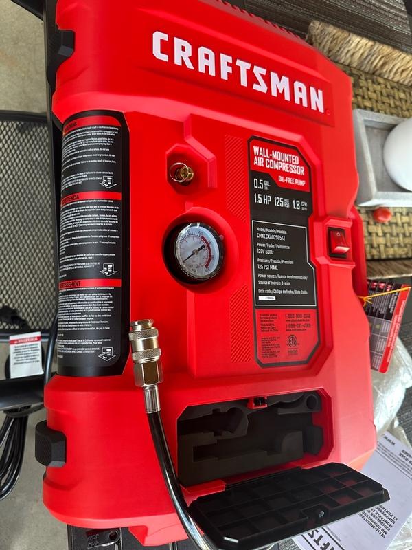 CRAFTSMAN Wall- Mount Built-In Hose Reel 0.5-Gallon Portable Electric ...