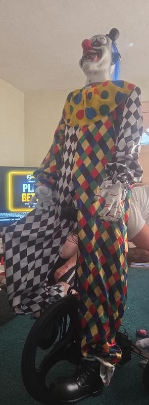 Haunted Hill Farm 6-ft Freestanding Crying Lighted Life-Size Clown ...