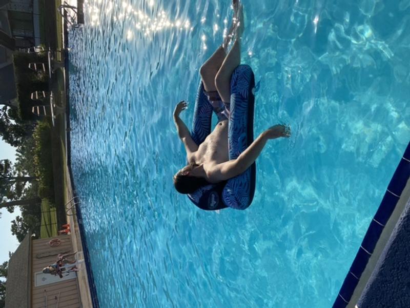 Aqua Aqua Zero Gravity Inflatable Comfort Swimming Pool Chair Lounge ...