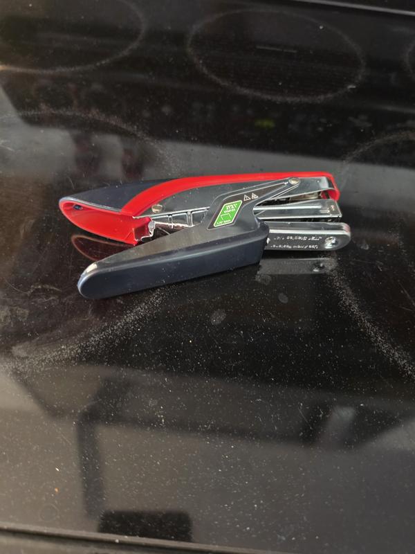Arrow Medium Manual Staple Gun P21 at Lowes.com