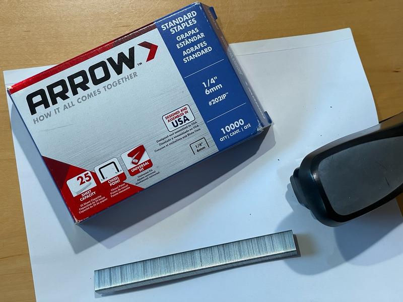 Arrow Fastener 1/4-in Leg x 1/2-in 23 -Gauge Standard staples in the ...