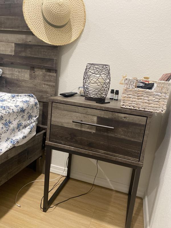 Signature Design by Ashley Neilsville 1 Drawer Nightstand Industrial ...