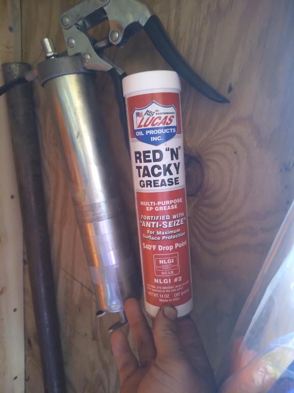 Lucas Oil Products Red N Tacky Grease 14Oz Reviews