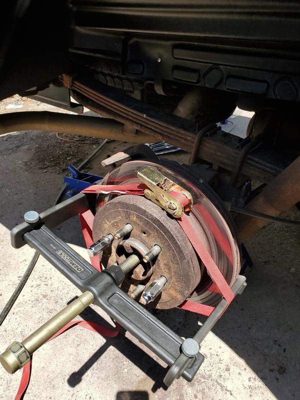 OEMTOOLS Brake Drum and Rotor Puller
