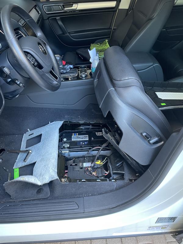 Duralast Platinum Group Size 95R H9 Absorbed Glass Mat (AGM) Battery H9 ...