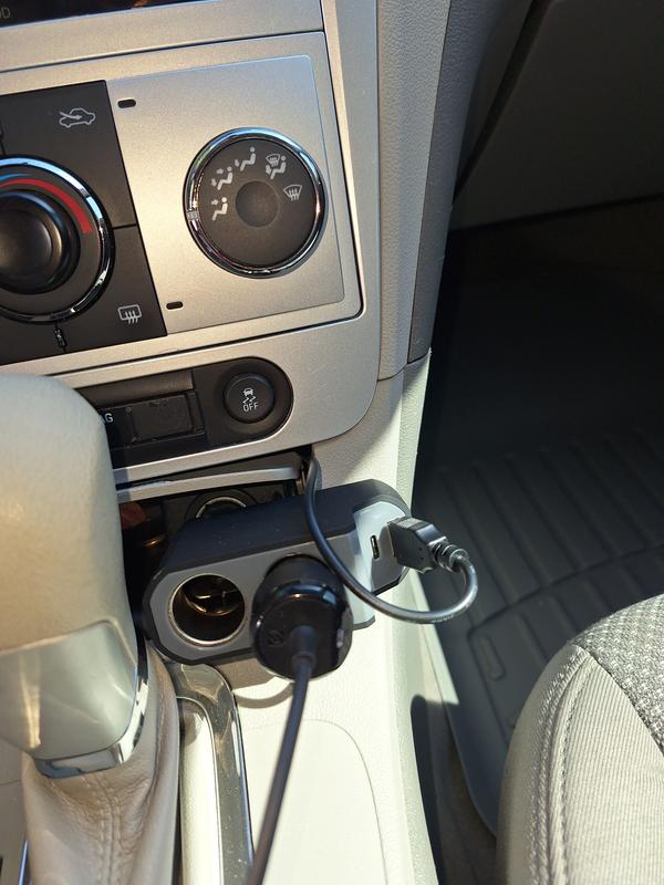 Road Proof 12 Volt Dual Socket Adapter with 2 USB Charging Ports Reviews