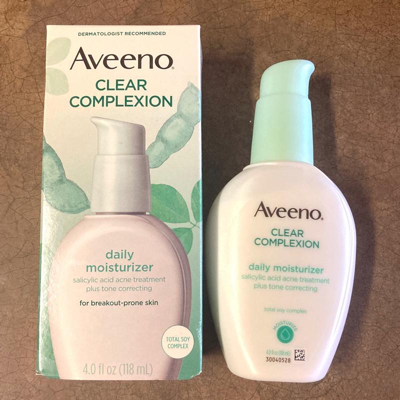 Clear Complexion Daily Moisturizer with Soy Aveeno