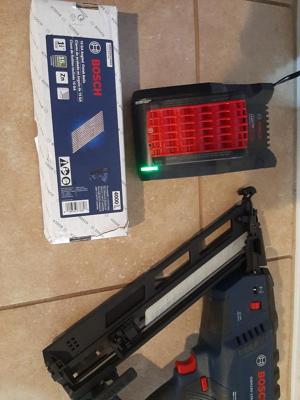 Bosch 2-1/2-in 15 -Gauge Angled Galvanized Collated Finish nails 4000 ...