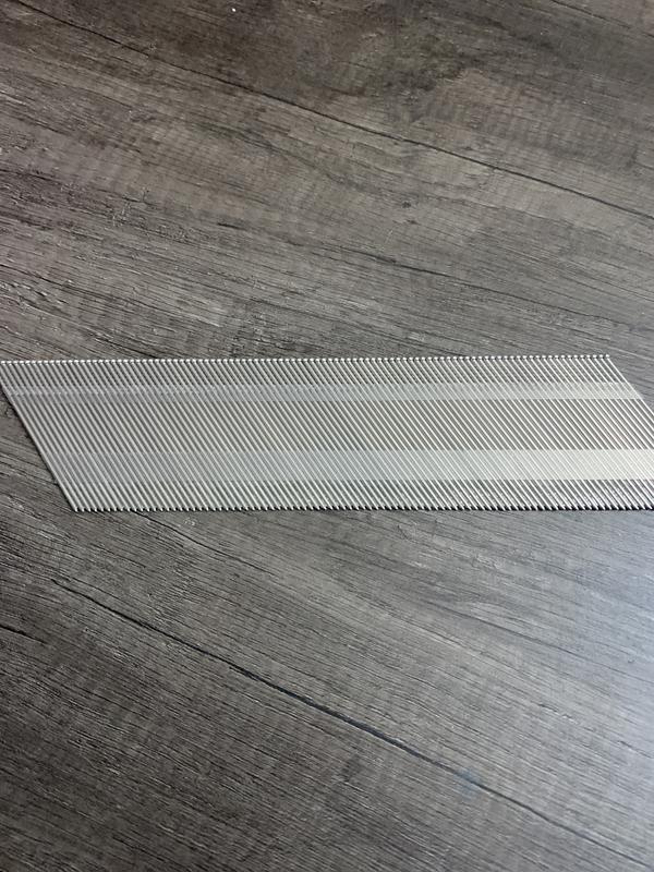 Bosch 2-1/2-in 15 -Gauge Angled Stainless steel Collated Finish nails ...