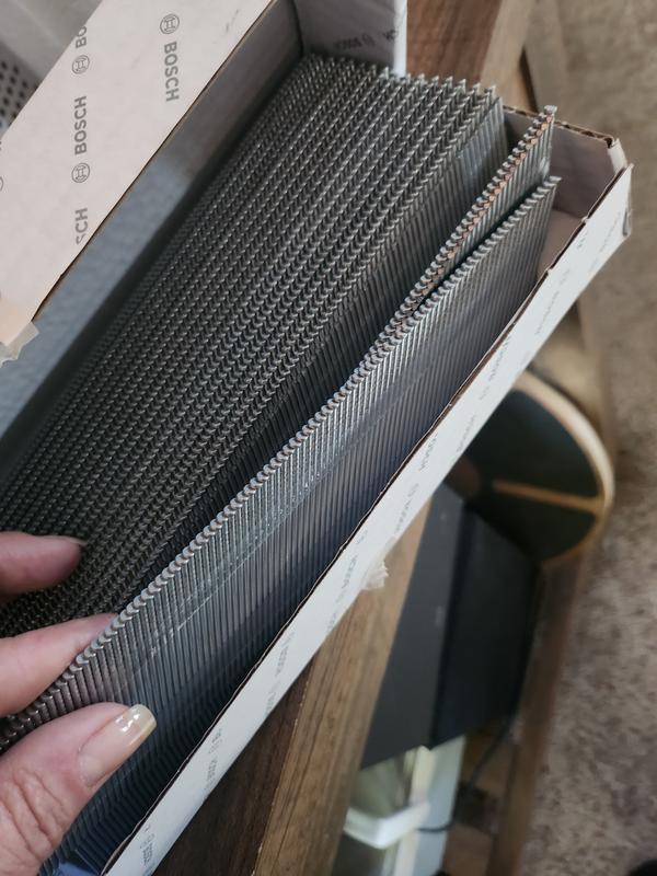 Bosch 2-in 15-Gauge Galvanized Brad Nails (4000-Per Box) GNH15G200GV at ...