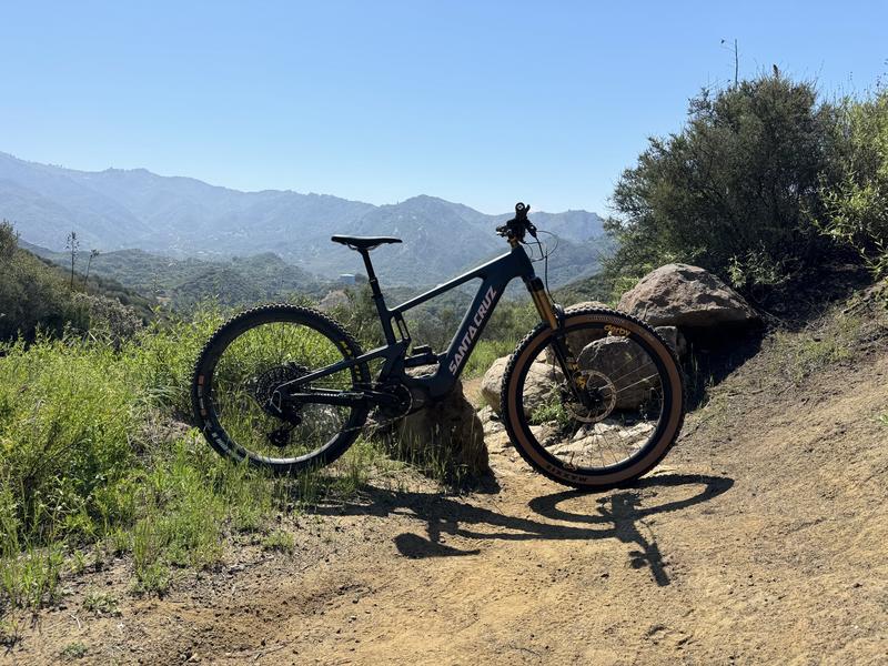 Santa Cruz Bicycles Heckler C MX R E-Bike - Bike