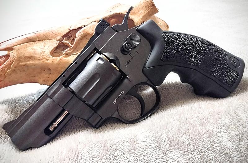 Barra Airguns The 357 2.5 in. CO2 Powered Revolver, Gunmetal at Tractor ...
