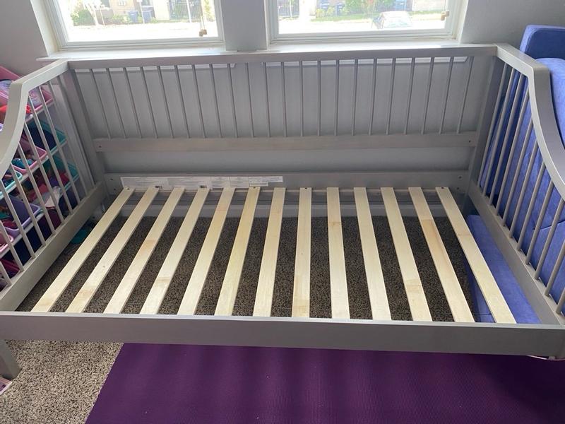 Martha Stewart Neely Twin Size Solid Wood Platform Daybed with Wooden ...