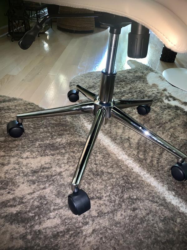 Flash Furniture Madigan Mid-Back Armless Swivel Task Office Chair with ...